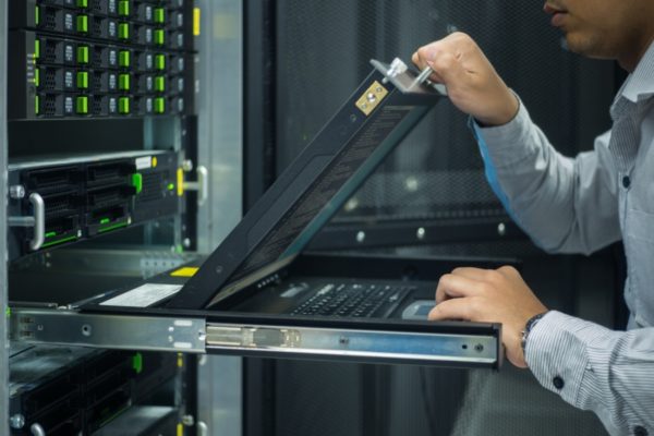 Rackmount Monitor Basics: Choosing the Right Setup - General Technics